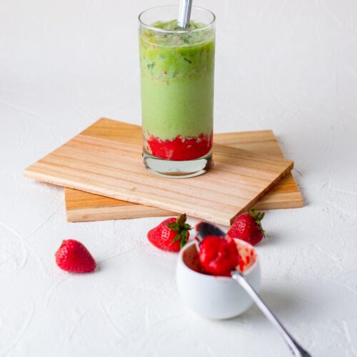 Strawberry Matcha Latte - The Flavor Bells