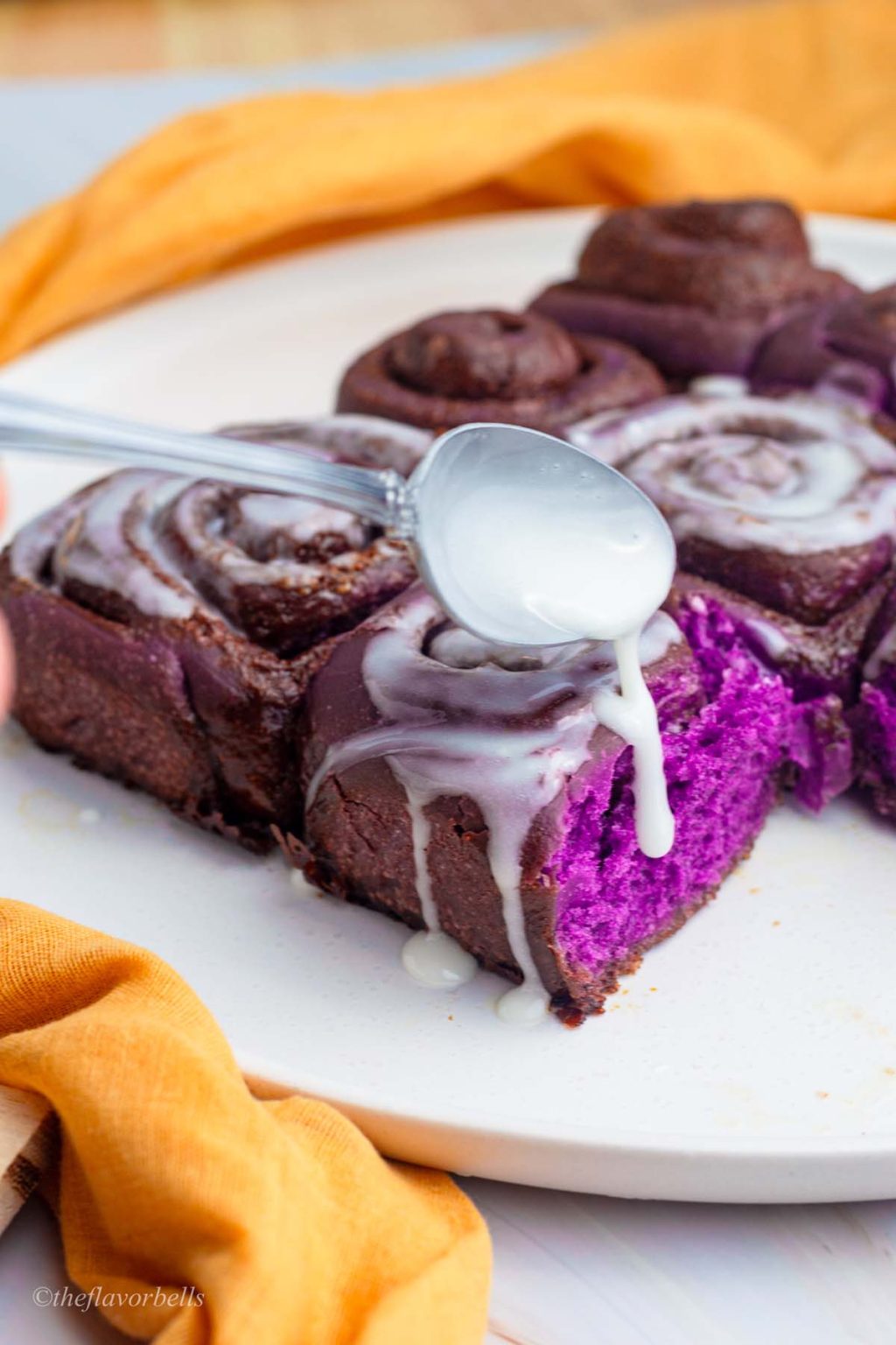 Ube Cinnamon Rolls : A Delicious Twist on a Classic Treat - The Flavor ...
