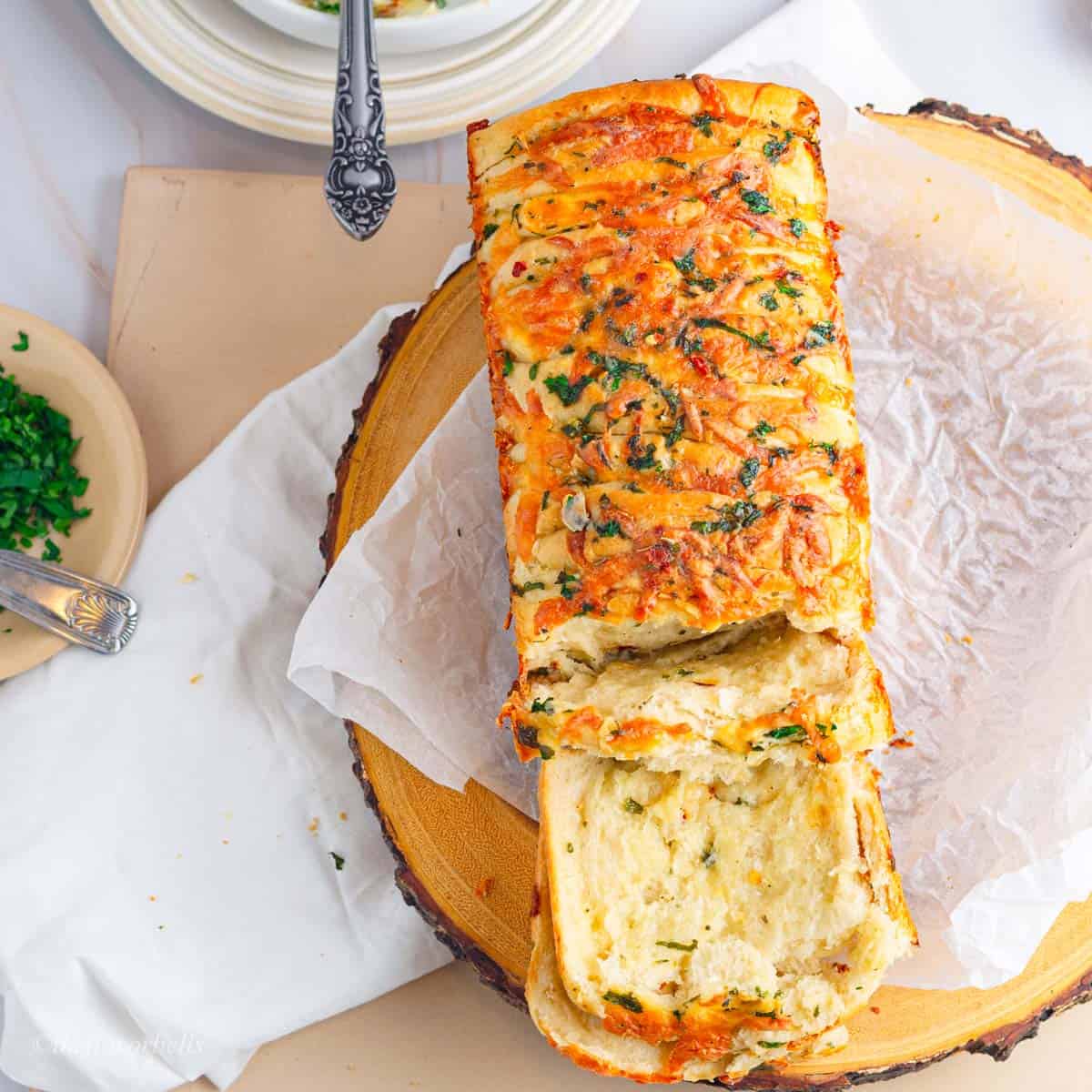 Cheesy Garlic Pull-apart Bread - The Flavor Bells